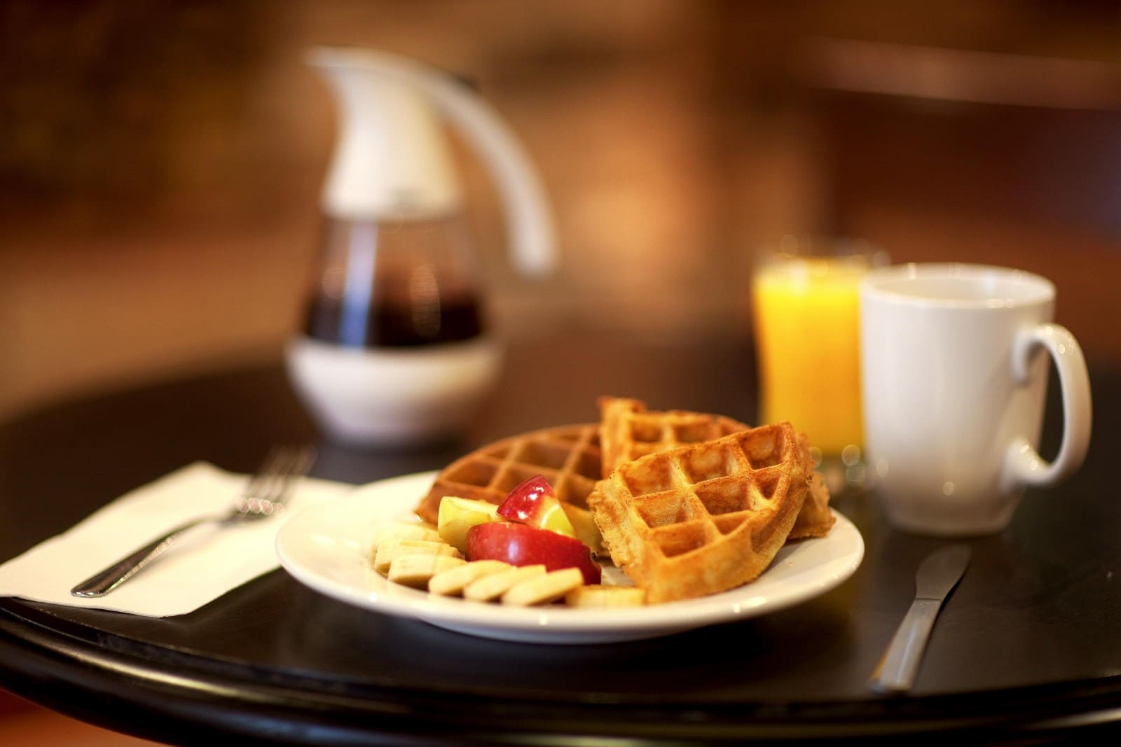 Petit-déjeuner américain | Hôtel Quality Inn & Suites Lévis